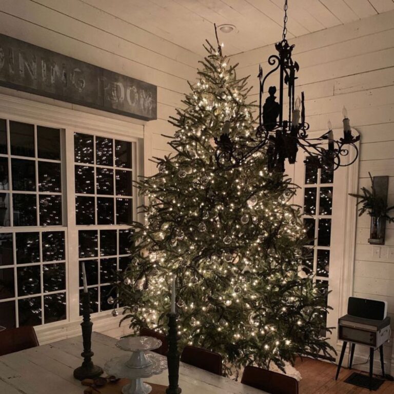 13 Rustic Farmhouse Christmas Tree Decorations for a Cozy Holiday Home ...