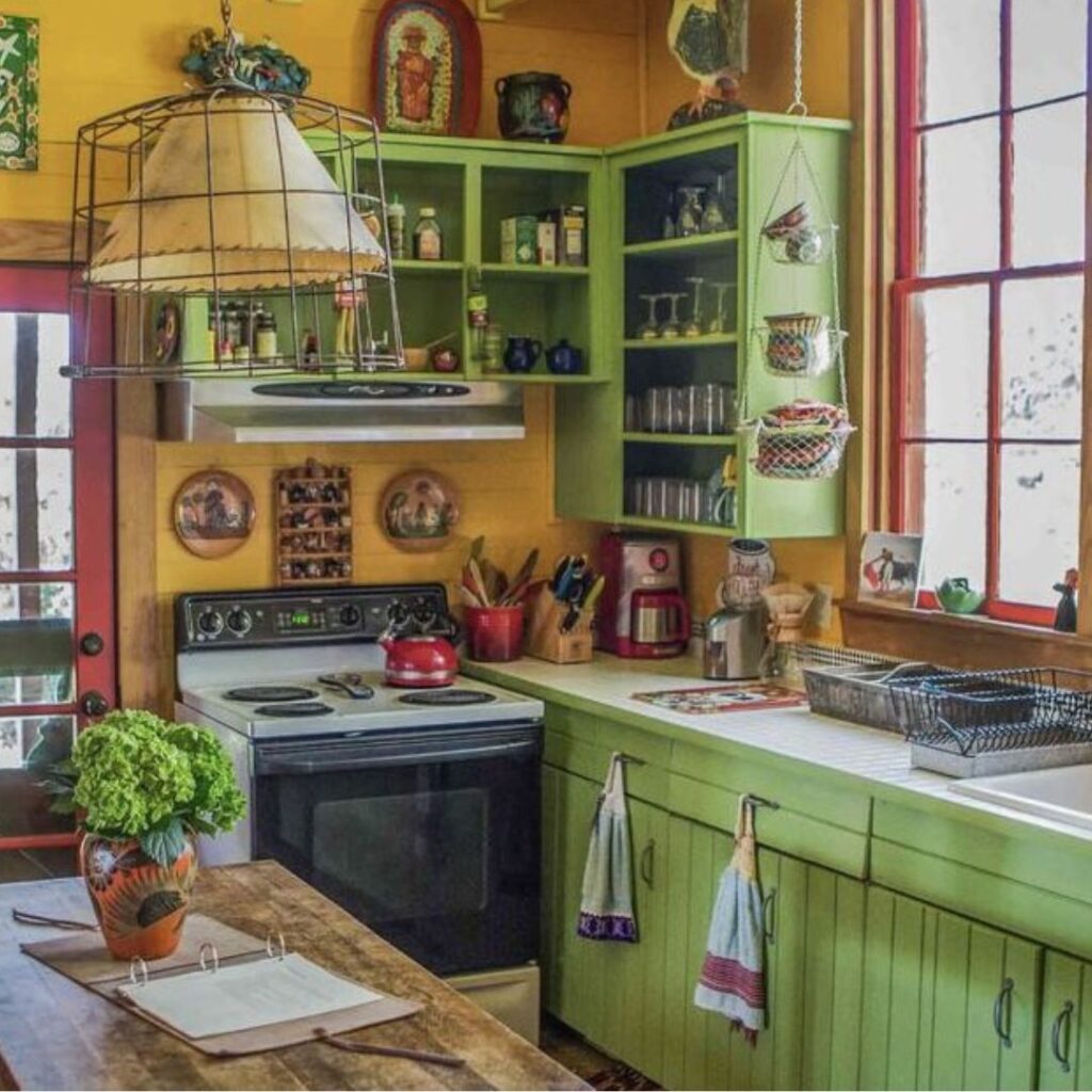 11 Vibrant Kitschy Kitchen Ideas: Transform Your Space with Retro Charm ...