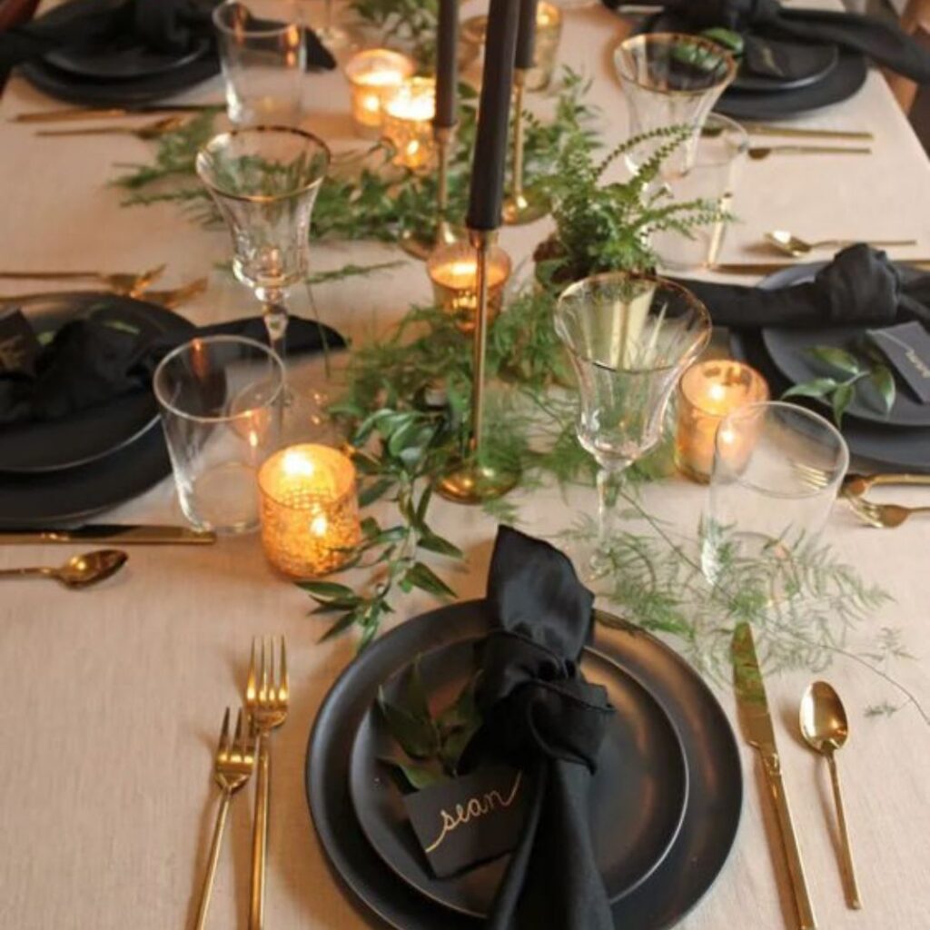 13 Elegant Thanksgiving Table Setting Ideas That Will Wow Your Guests ...